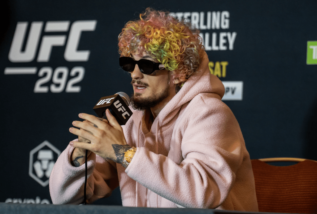 5 of the Most Entertaining UFC Fighters on Social Media